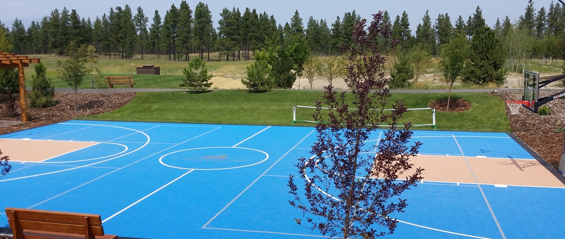 Comment construire un terrain multisport extérieur ? - Holly Sport